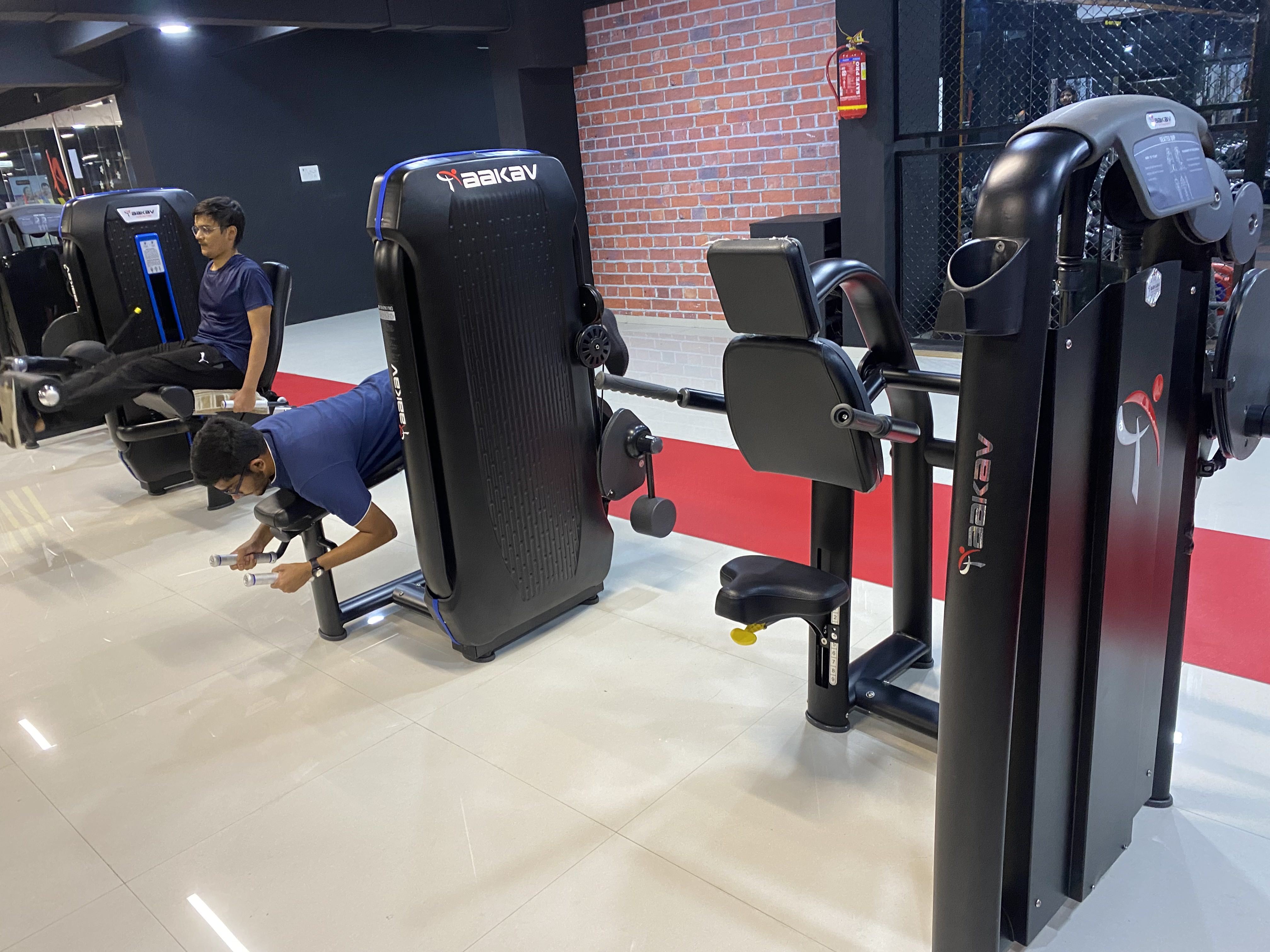 Commercial Gym Equipments at Best Price in New Delhi, Delhi | N S ...