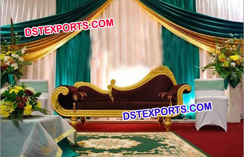 Wedding Stage Maroon Setty at Best Price in Patiala | D. S. T. Exports