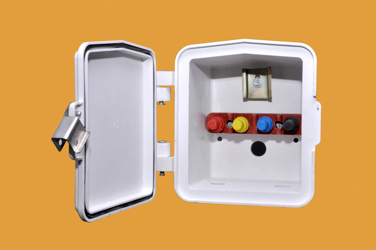 Street Light Pole Junction Box at 175.00 INR in Bhosari | Reshma ...