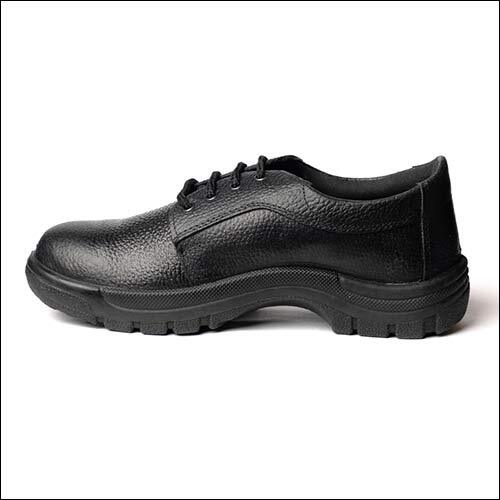 Black Industrial Volcano Safety Shoes at Best Price in New Delhi ...