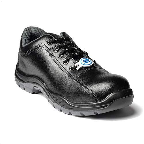 Black Mens Interceptor Safety Shoes at Best Price in New Delhi ...