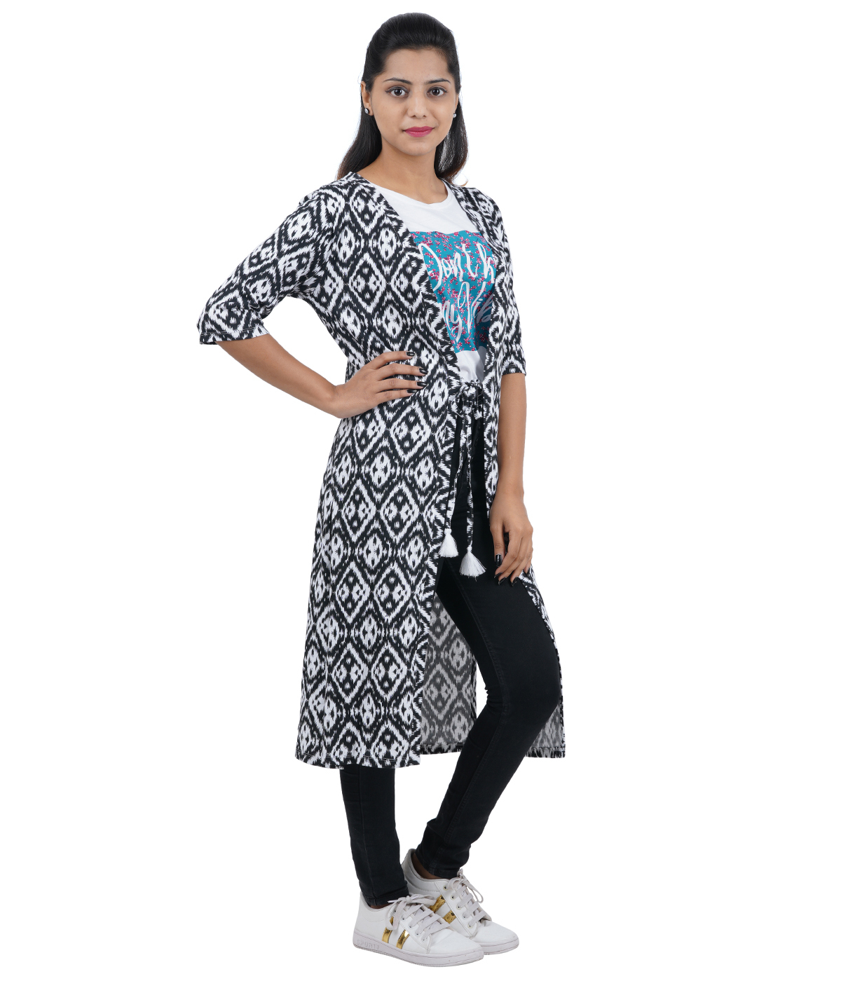 Printed White And Black Aop Long Women Shrug at Best Price in Tirupur ...