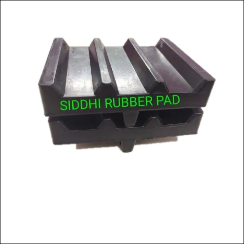 Black Epdm Pad Re Wall at Best Price in Noida | Siddhi Rubber Udyog