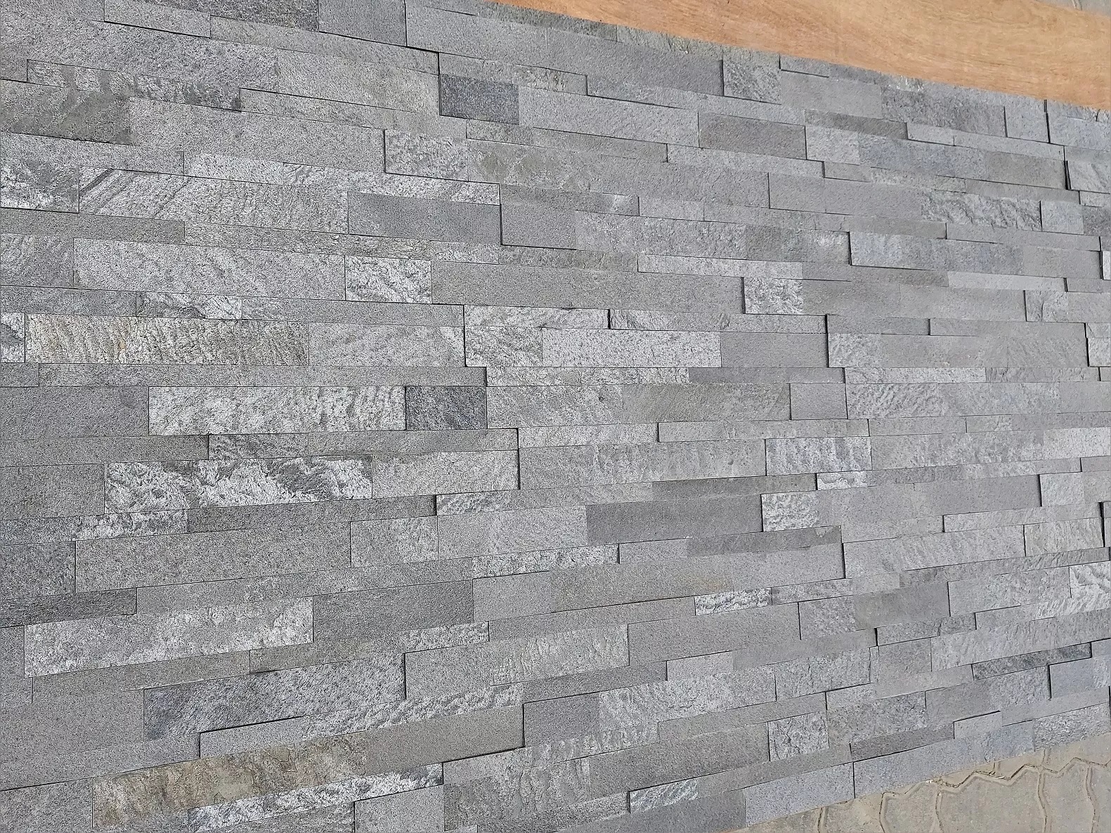 Black Galaxy Slate Veneer 3d Ledger Stone - Size: 150x600mm at Best ...