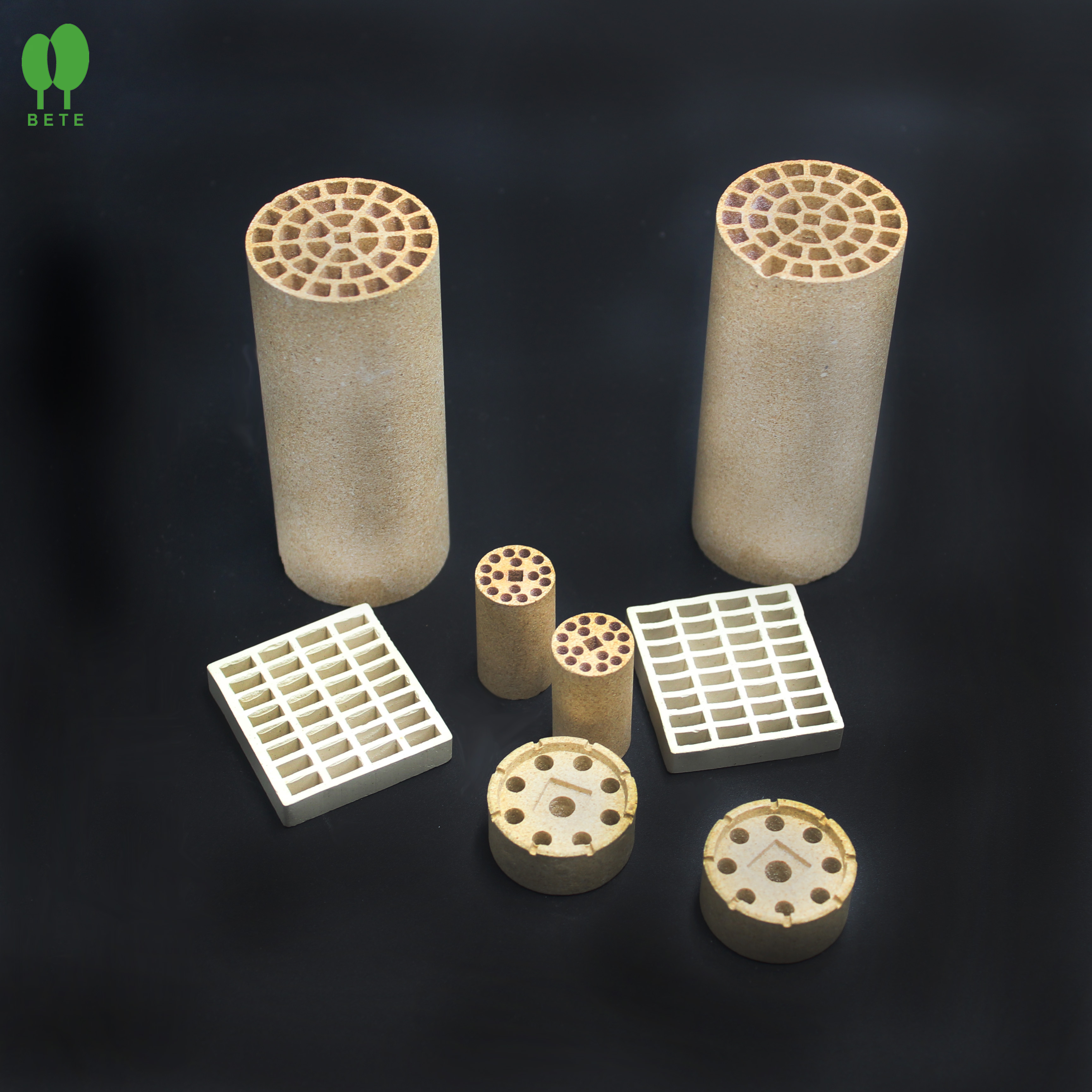 White & Brown Refractory Ceramic Parts at Best Price in Pingxiang ...