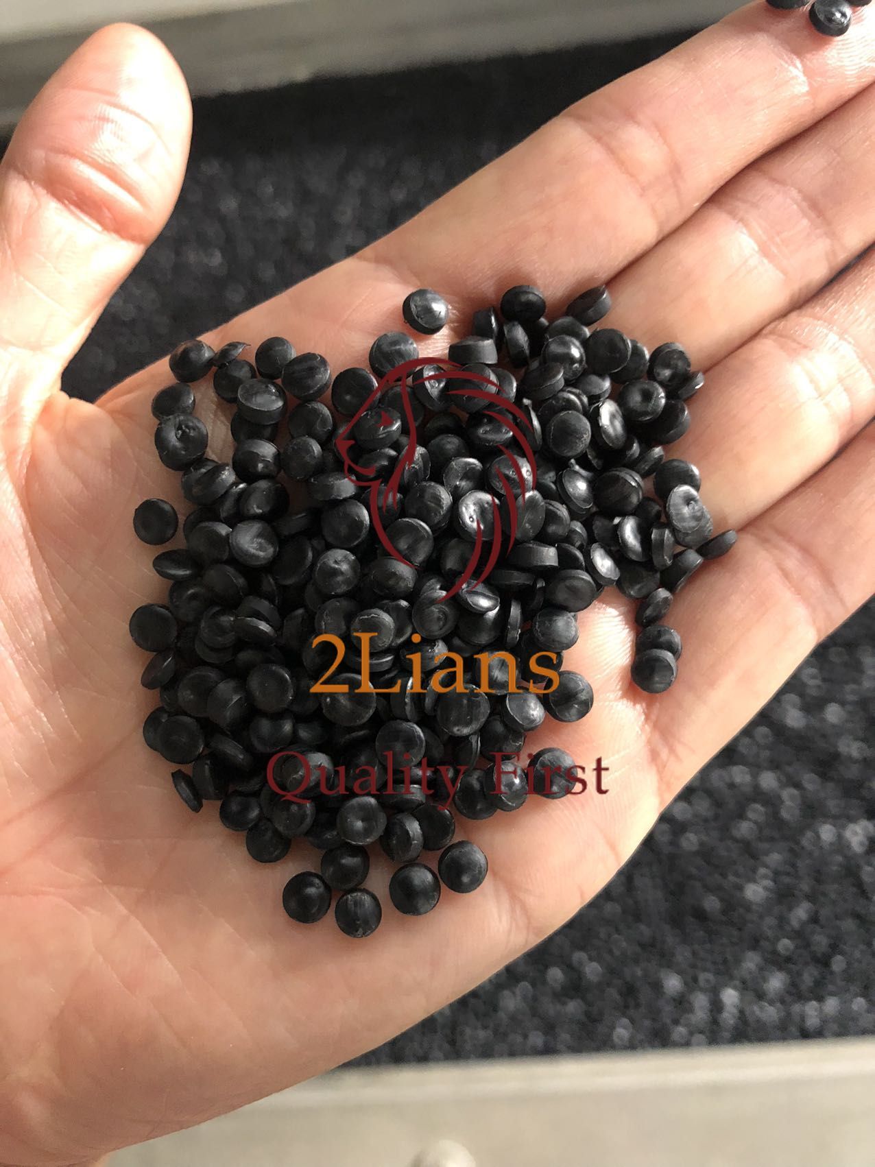 Hdpe Recycled Pellets Black - Mfi 0.3, 25 Tons Loading Weight | Color ...