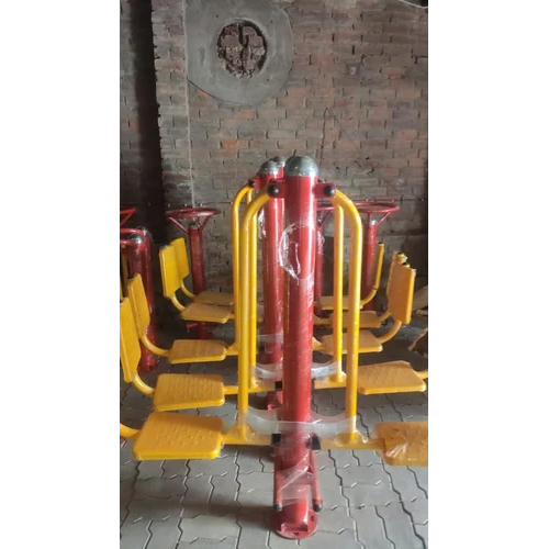 Gym Double Seated Pull Machine at 14500.00 INR in Noida | Task Blessings