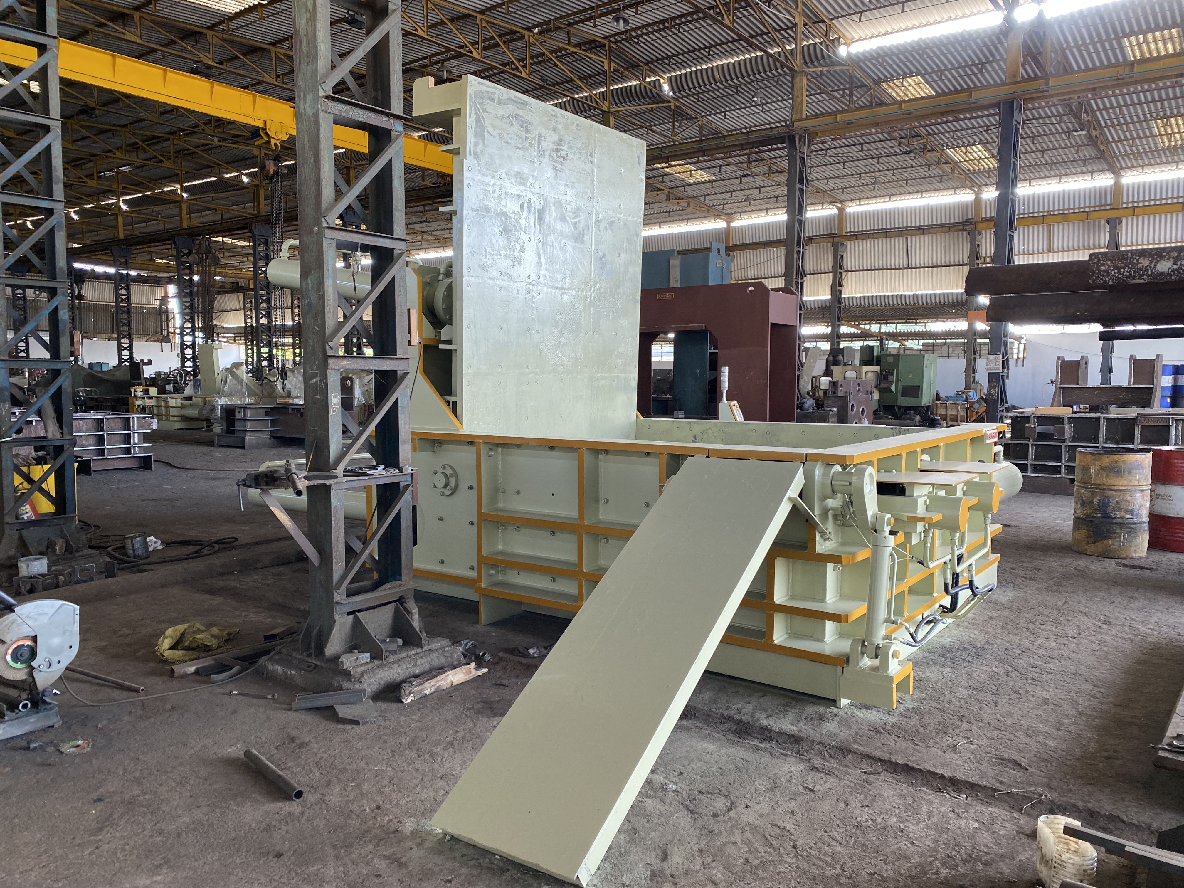 Hydraulic Car Scrap Baling Press Power: 5 - 10 Horsepower (hp) at Best ...