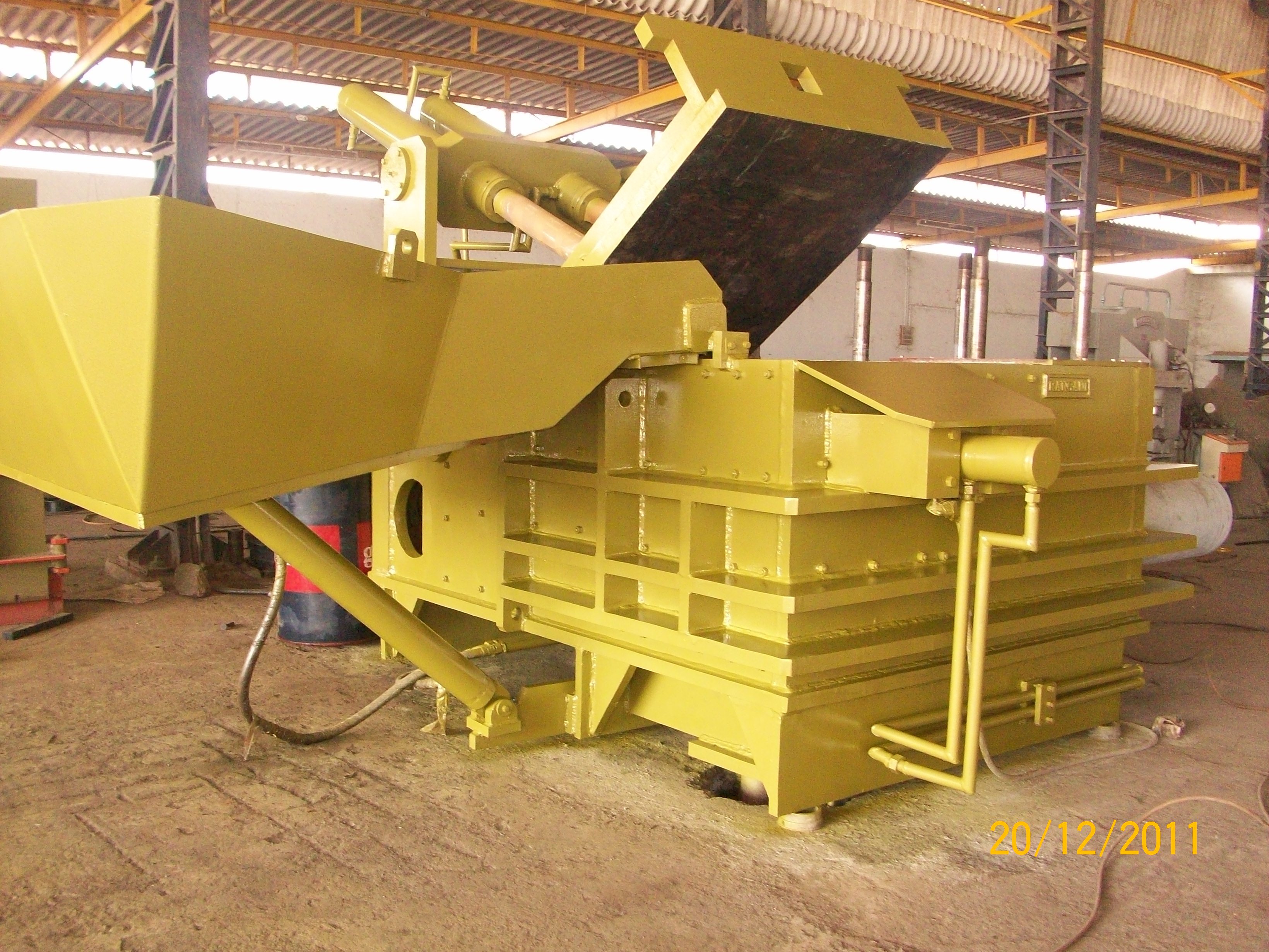 Hydraulic Car Scrap Baling Press Power: 5 - 10 Horsepower (hp) at Best ...