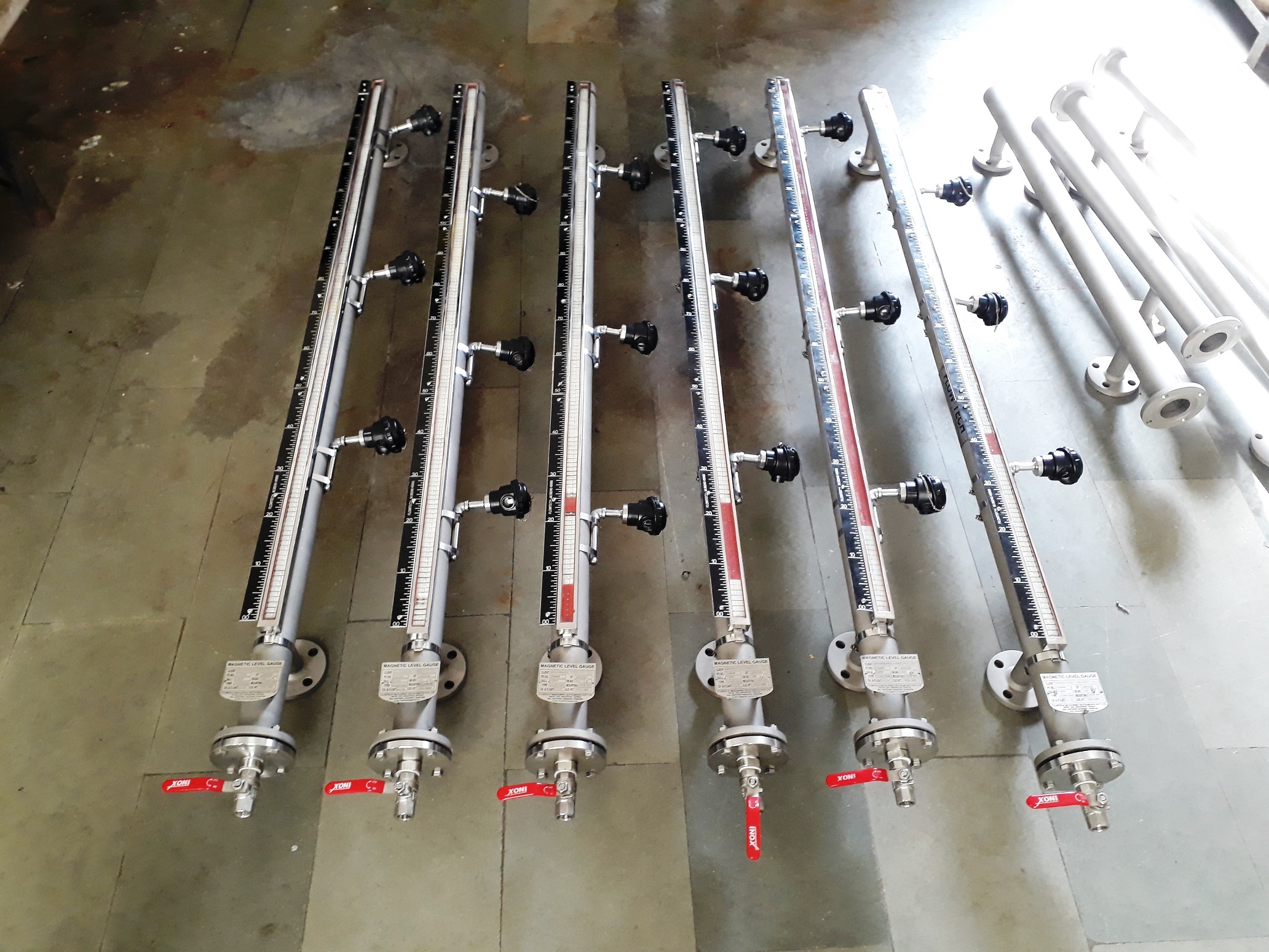 Bicolor Roller Type Level Indicator at 8100.00 INR in Vadodara ...