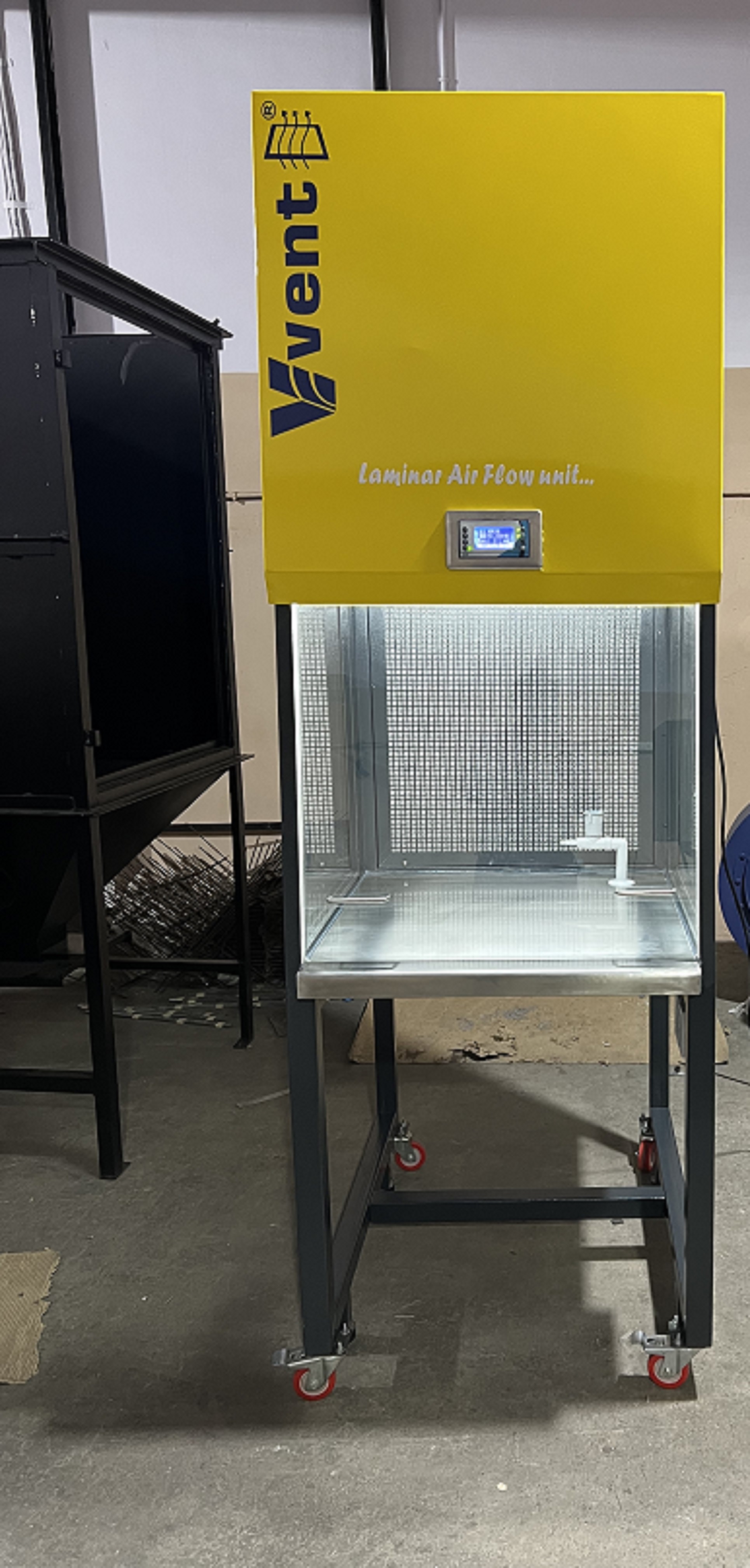 Vertical Laminar Air Flow Bench at 35000.00 INR in Ahmedabad | Vent ...