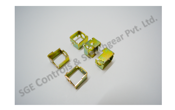 Green & Yellow Mcb Magnetic Yoke at Best Price in Ghaziabad | Sge ...