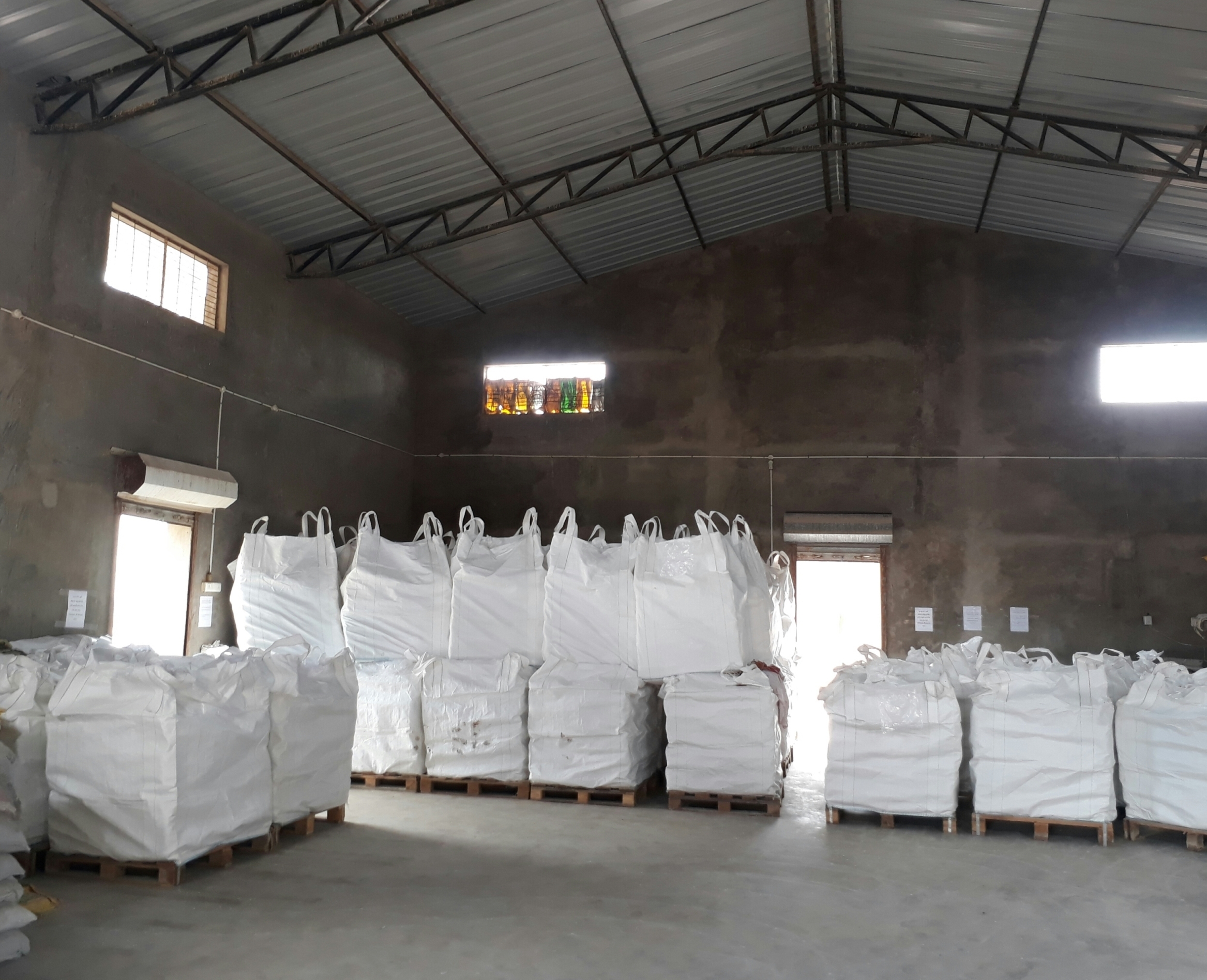 Snow White Natural Crushed Marble Chips For Wall Cladding And ...
