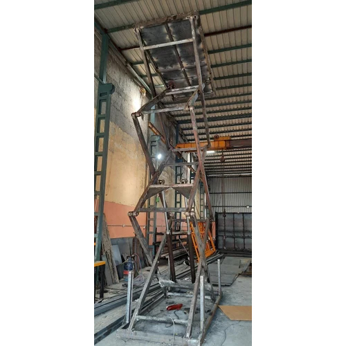 5 Matric Ton Cizer Goods Lift at 750000.00 INR in Faridabad | M R ...