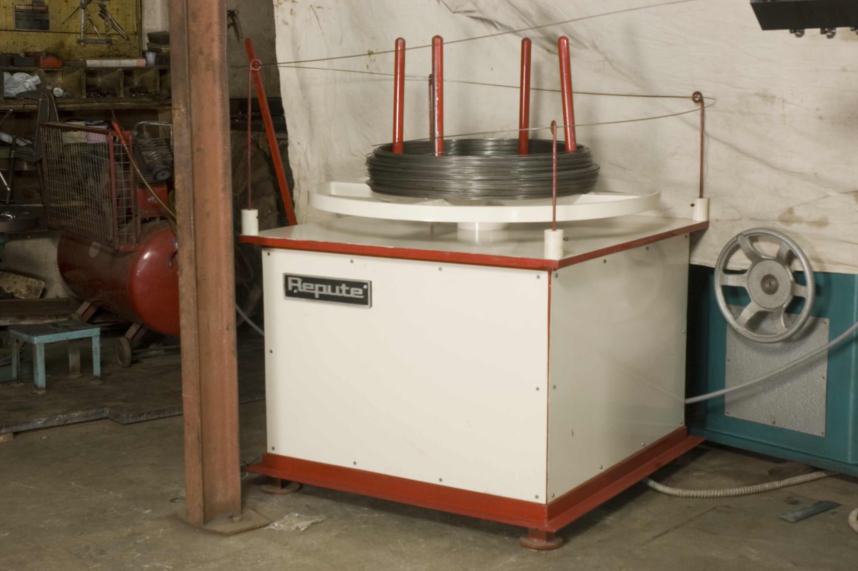 Rwdm-100 Wire Decoiler 100kg at 110000.00 INR in Rajkot | Autoform ...