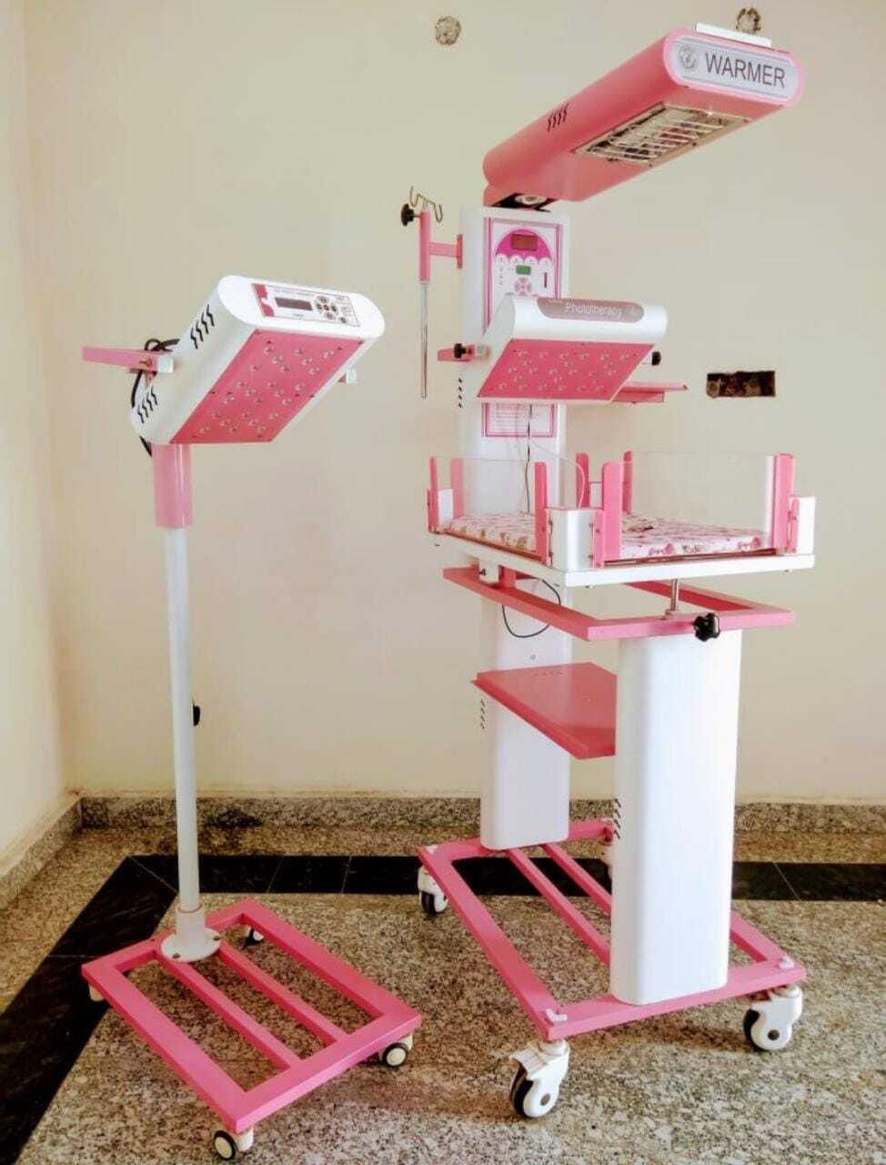 Infant Radiant Heat Warmer at 30000.00 INR in Agra | Singhsa Medicare ...