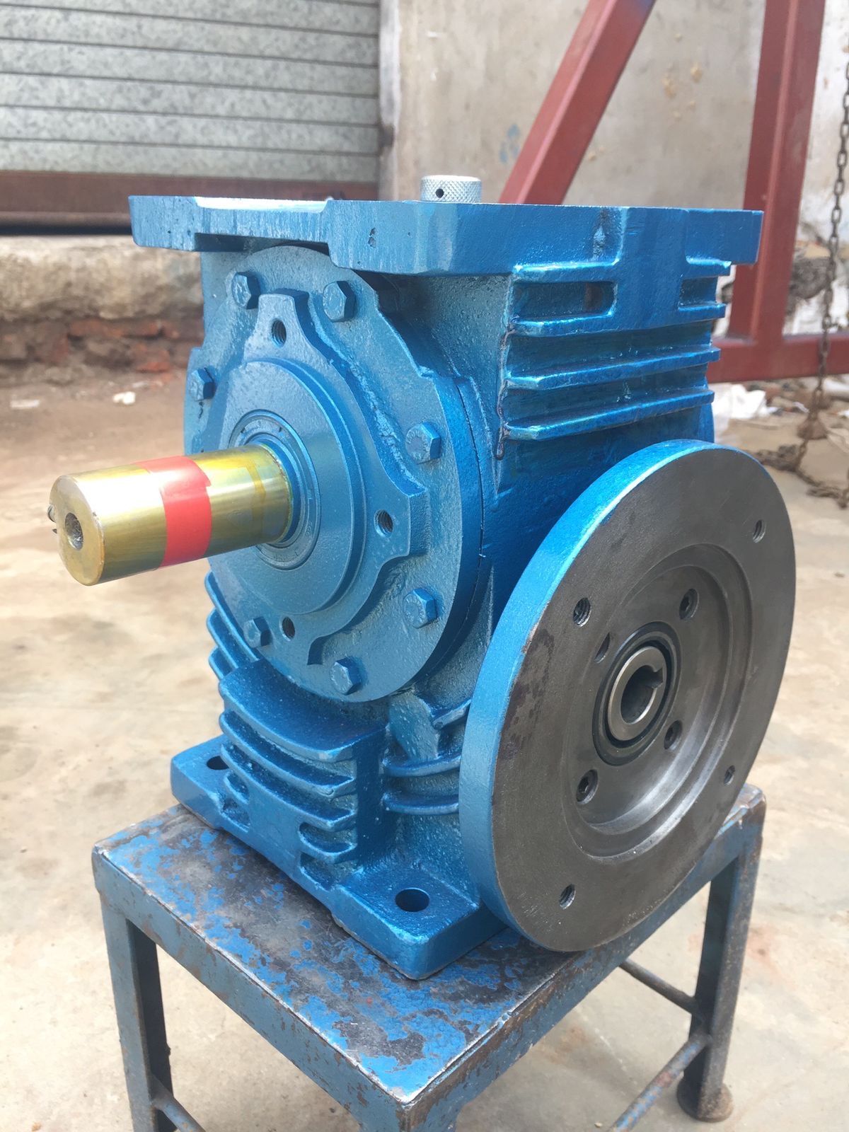Blue Nu Series Electric Gear Box at Best Price in Ahmedabad | R.a ...