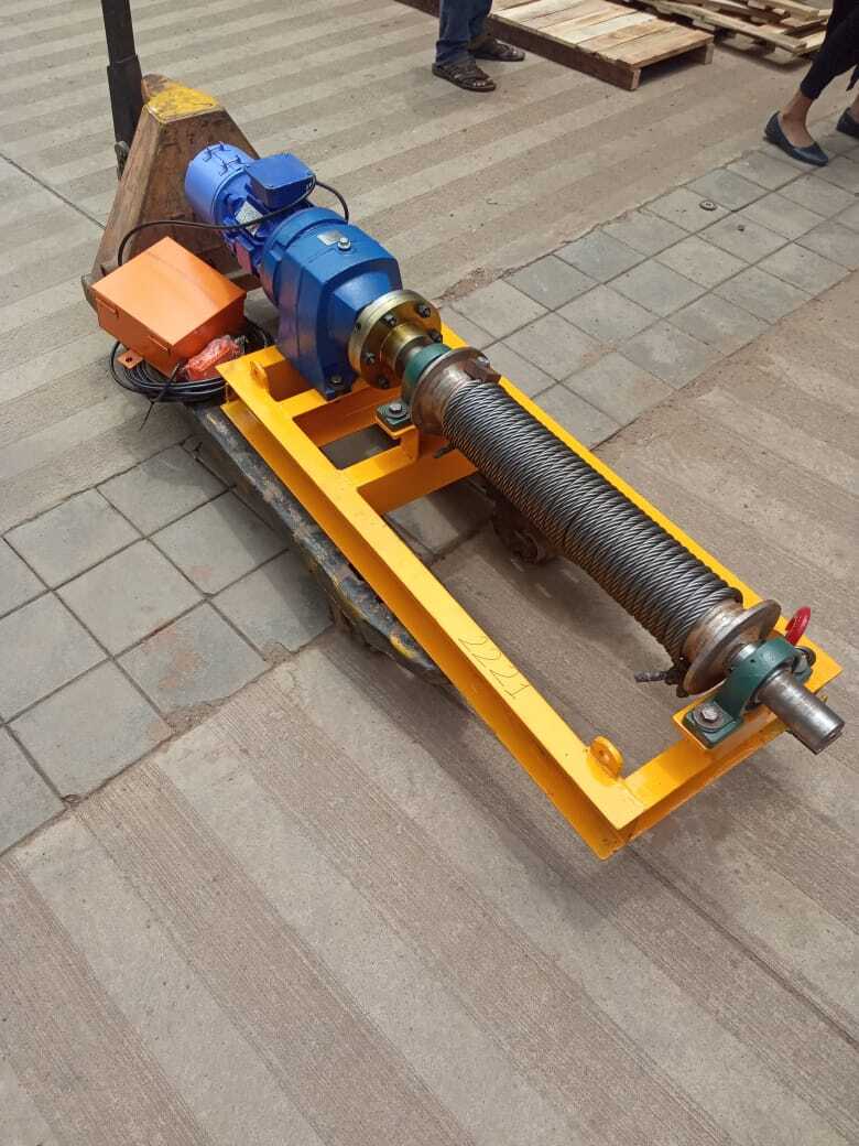 I Type Electrical Winch Machine For Goods Lifts at 79000.00 INR in ...