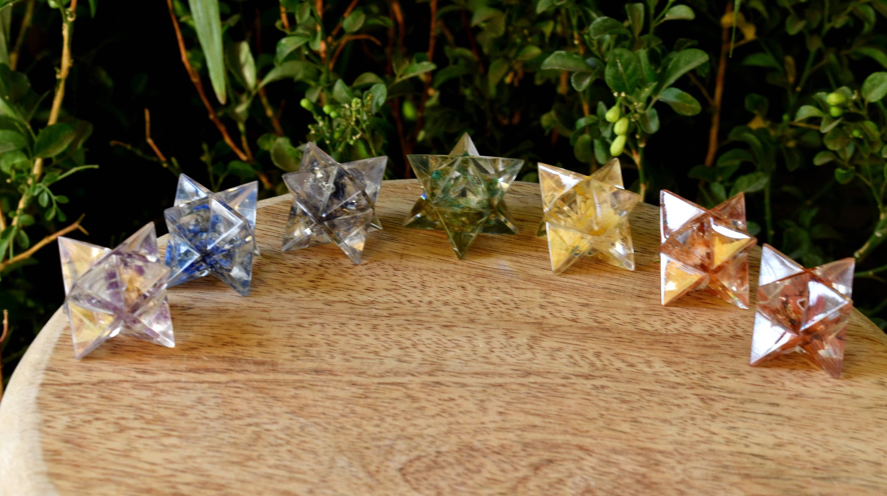 7 Chakra Stones Orgone Merkaba Set, 7 Chakras Crystals Gift Set - Color ...