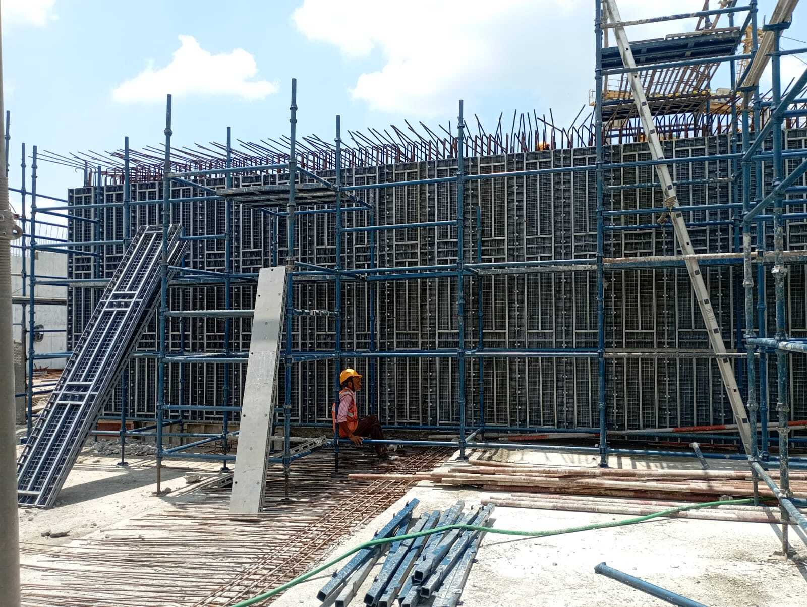 Plastic Shuttering Plate - Application: Concrete Column Forming at Best ...