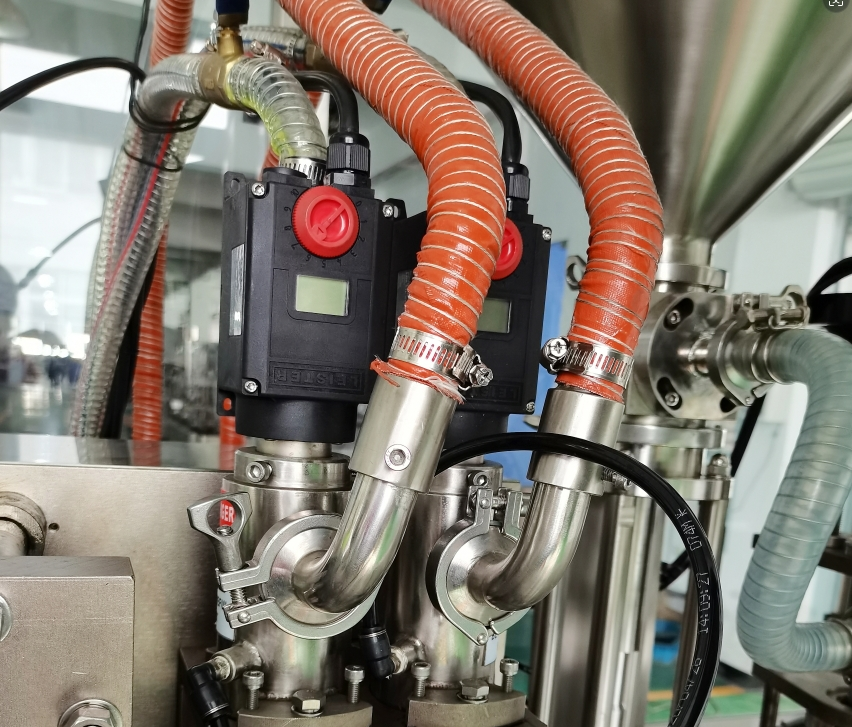 Automatic Plastic/laminated Tube Filling & Sealing Machine at Best ...