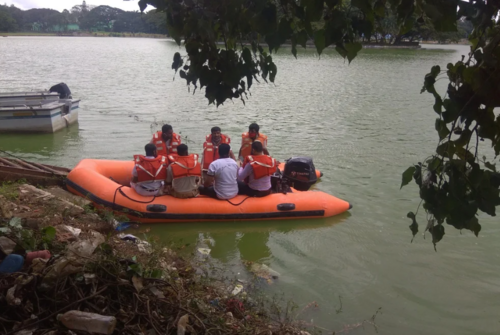 Orange Litmus 4.2m Inflatable Boat/ Indian 4.2m Inflatable Boat/ Rescue ...