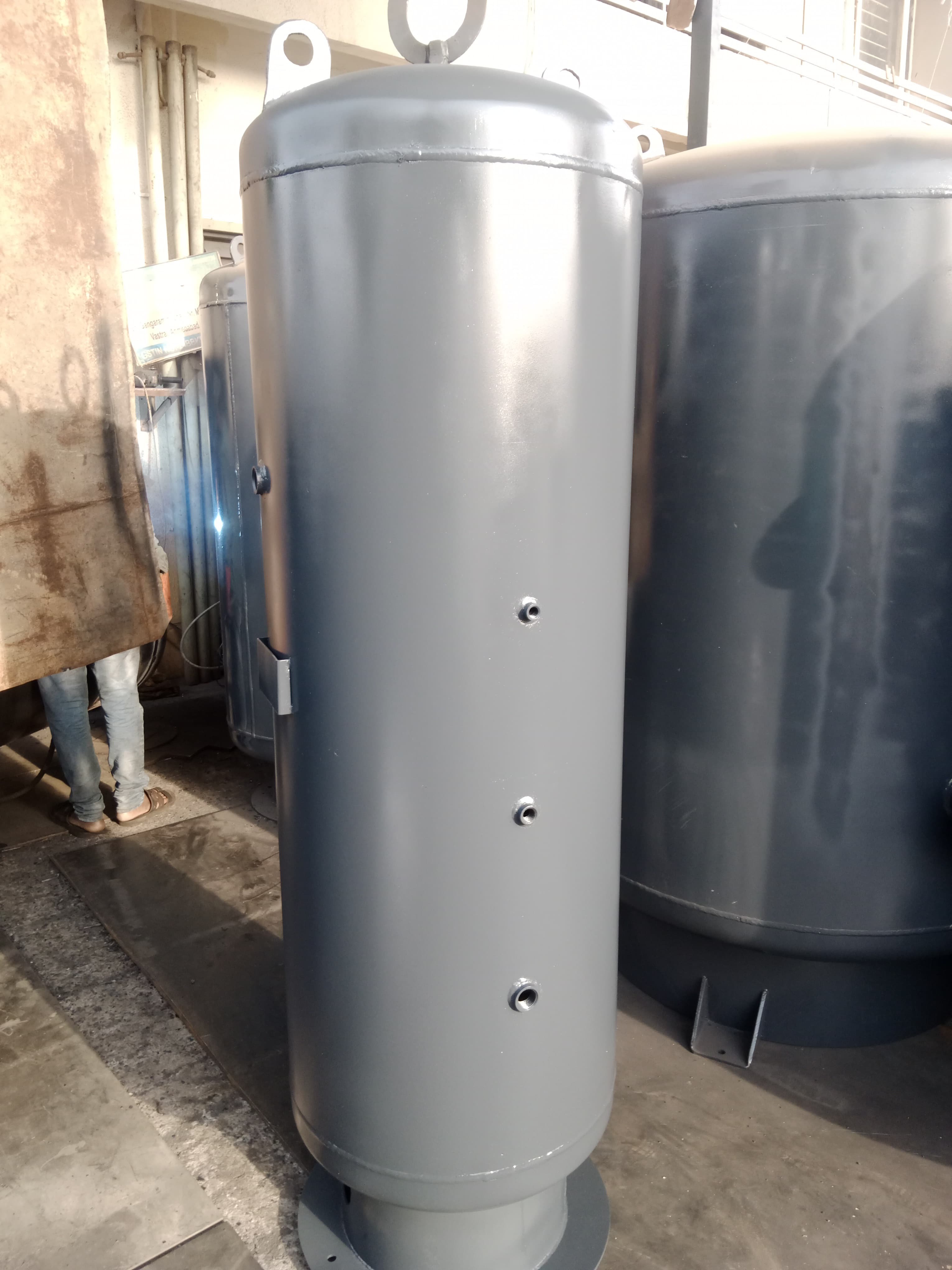 Lubricated Air Receiver at Best Price in Ahmedabad, Gujarat | Hrk Air ...