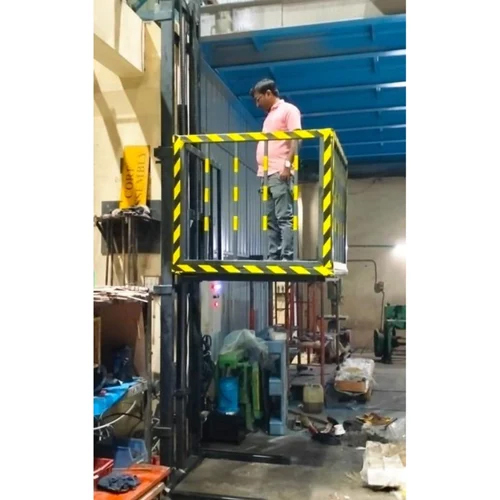 Industrial Traction Goods Lift - Load Capacity: 1-2 Ton Tonne at Best ...