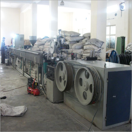 Extruder Machine at Best Price in Greater Noida, Uttar Pradesh | Indian ...