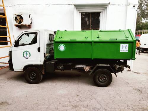 Garbage Van at Best Price in Faridabad, Haryana | Sarvottam Appliances ...