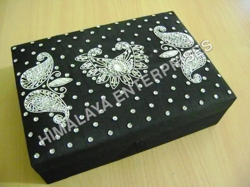 Velvet Hand Embroidered Jewellery Box at Best Price in Agra | Himalaya ...