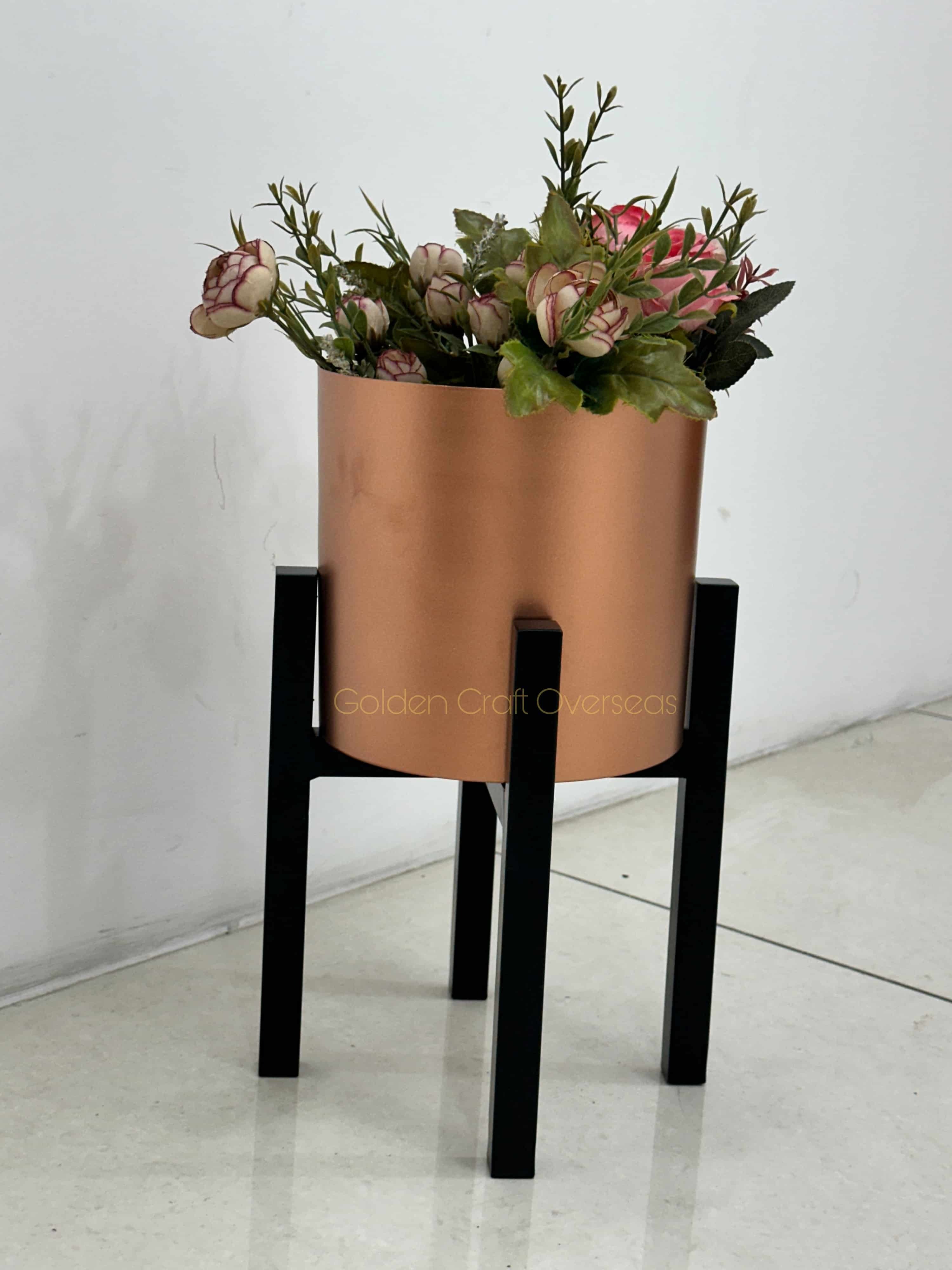 Modern Metal Planter - Color: Rose Gold at Best Price in Moradabad ...